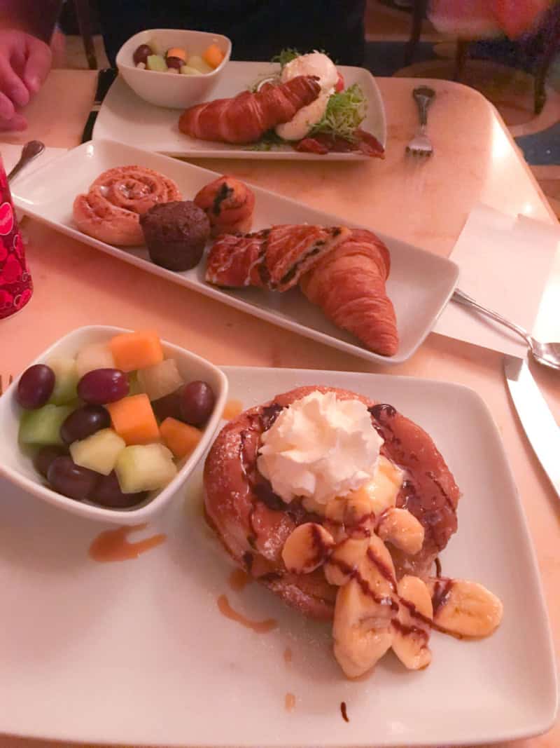 Disney Dining Review: Breakfast at Be Our Guest at Magic Kingdom ...